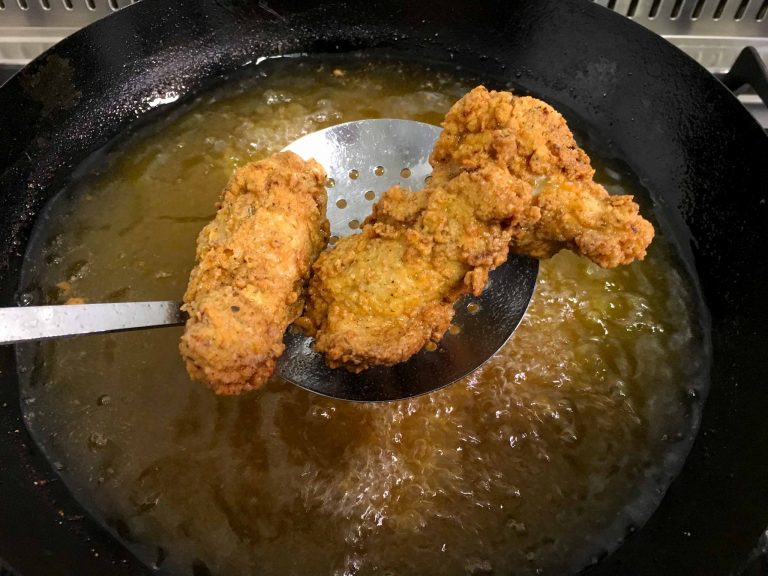 Amazing KFC Style Chicken Wings Recipe That You Can't Stop Eating ...