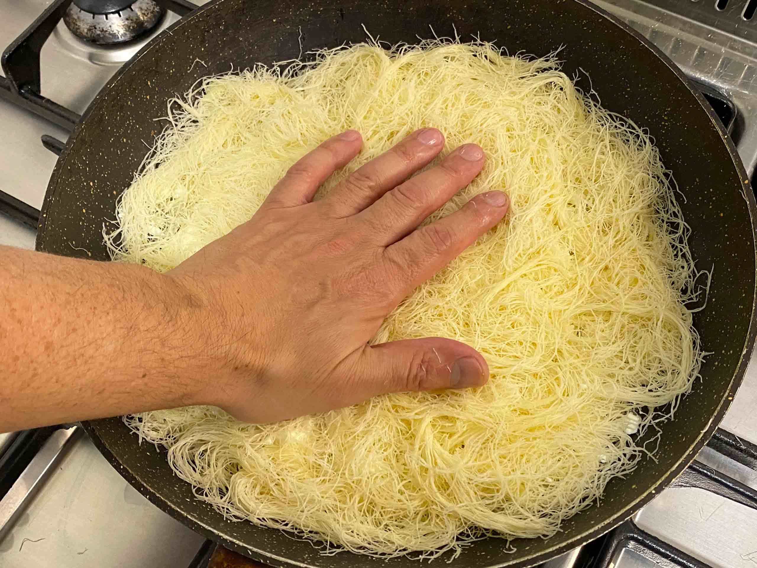 Traditional Kanafeh Recipe - Amazing dessert from the Middle East ...